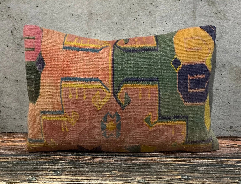 Cushions – Karger.