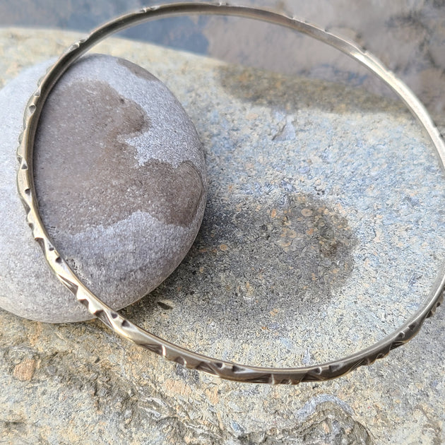 Moroccan vintage thin rounded bangle #9 – Karger.