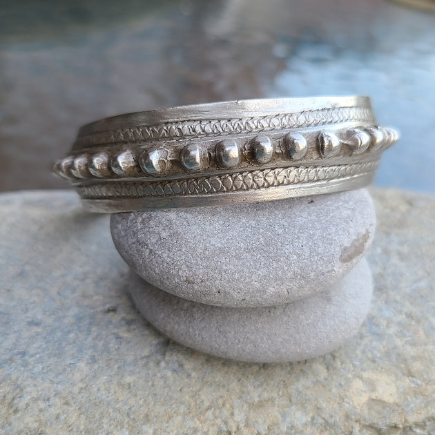 Moroccan bangle with chickpeas Berber Rachidia – Karger.