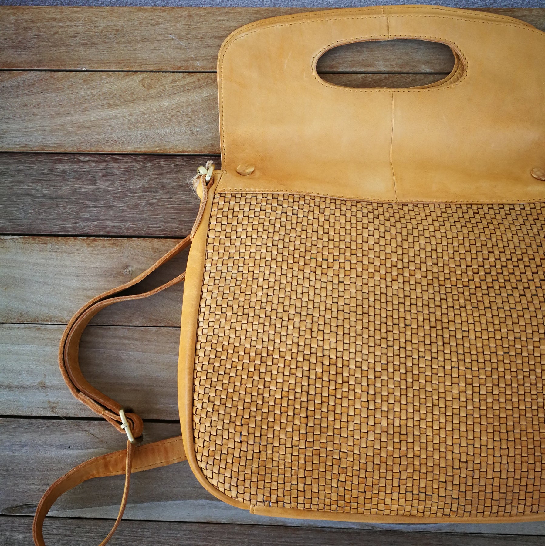 Leather Bags – Karger.