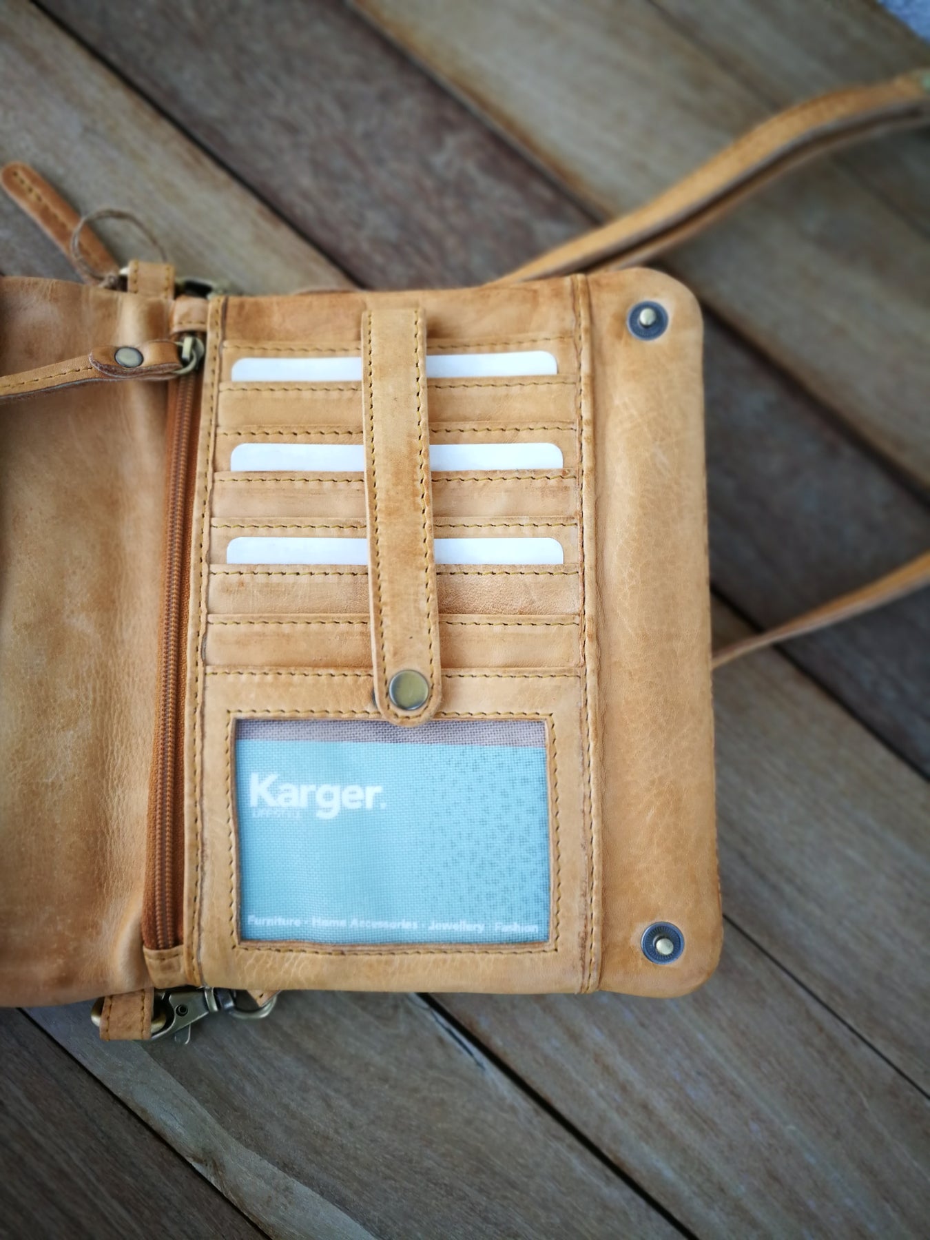 Leather Bags – Karger.